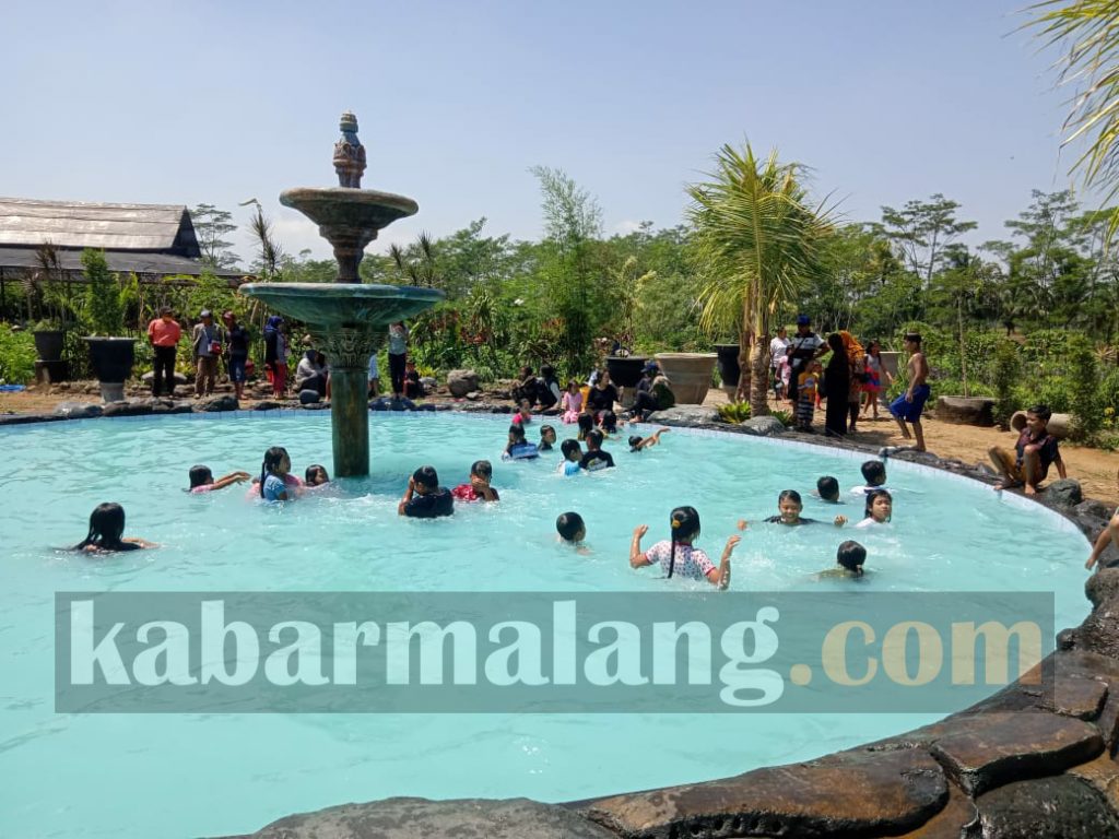 D'Embung Park Wisata Edukasi Dengan Kolam Renang Ditengah Perkebunan ...